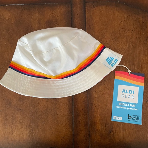 aldi | Accessories | New Nwt Aldi Gear White Bucket Hat With Stripes ...